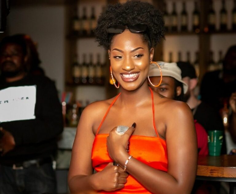 'Tems is so so fire' – Chris Brown declares love for Nigerian singer Tems - DNB Stories Africa