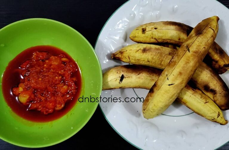 How to eat bole with homemade sauce in Lagos - DNB Stories Africa