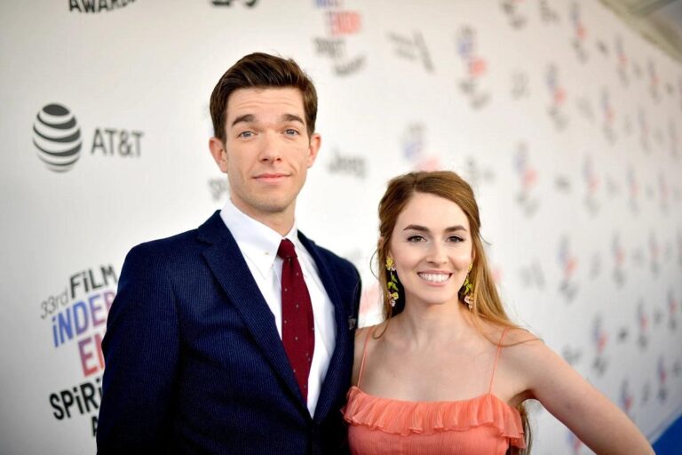John Mulaney Bio: Age, Family, Parents, Marriage, Wife, Kids - DNB ...