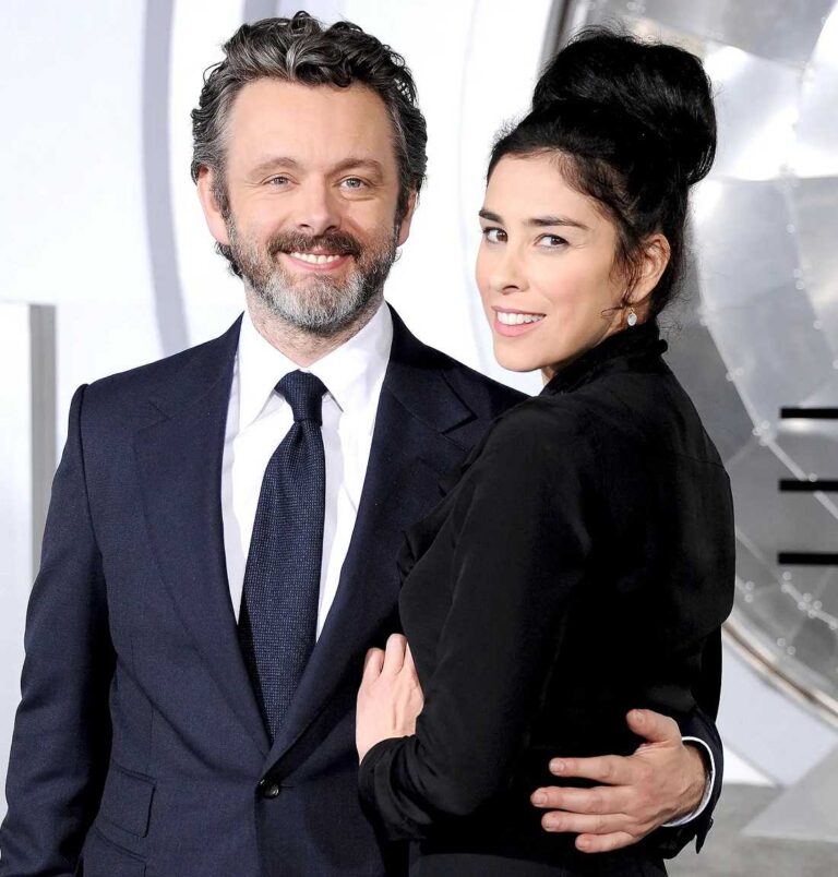 Sarah Silverman Bio: Age, Family, Marriage, Husband, Kids, Net Worth ...