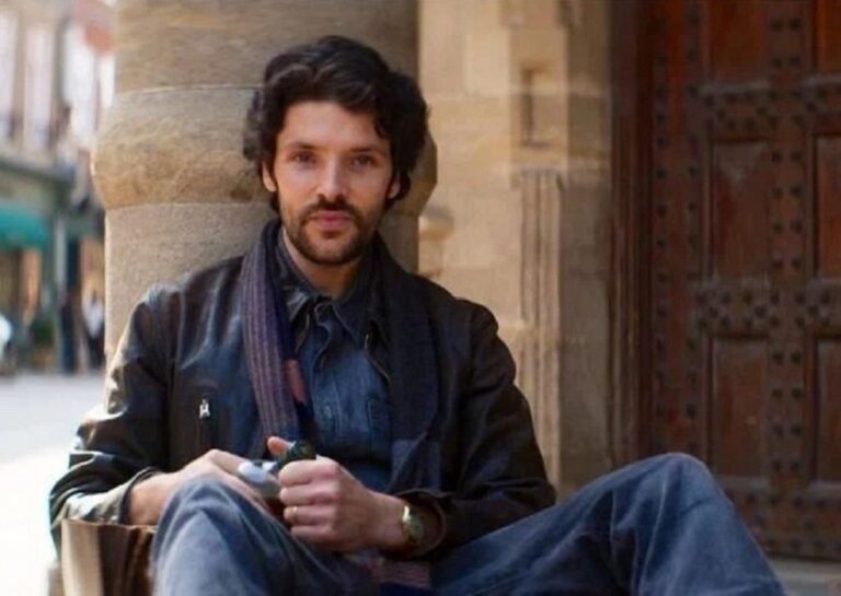Colin Morgan 'Merlin' Bio: Age, Family, Marriage, Wife, Kids - DNB ...