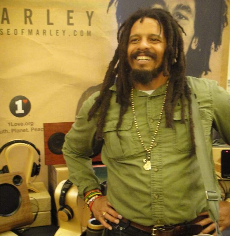All about Bob Marley's family, marriage, wife and 12 children - DNB ...