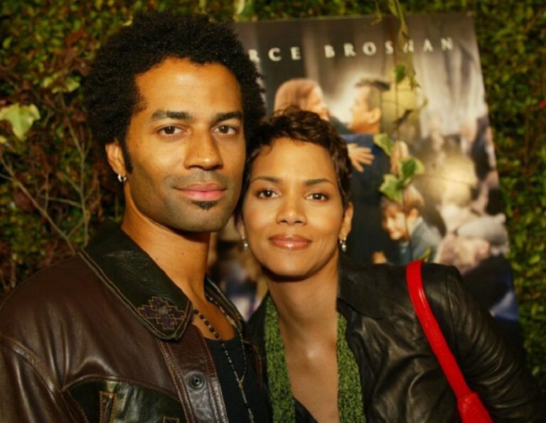 All about Halle Berry's family, marriage, husbands and kids - DNB ...
