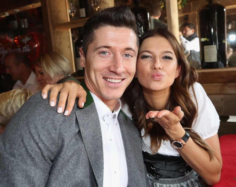 All about Robert Lewandowski's family, marriage, wife and kids - DNB ...
