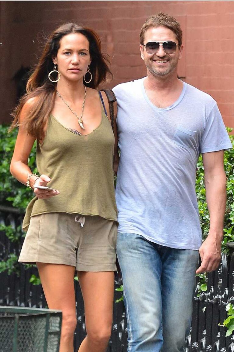 All about Gerard Butler's family, marriage, wife and kids - DNB Stories ...