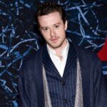 About Joseph Quinn's parents, marriage, girlfriends, wife, kids - DNB ...