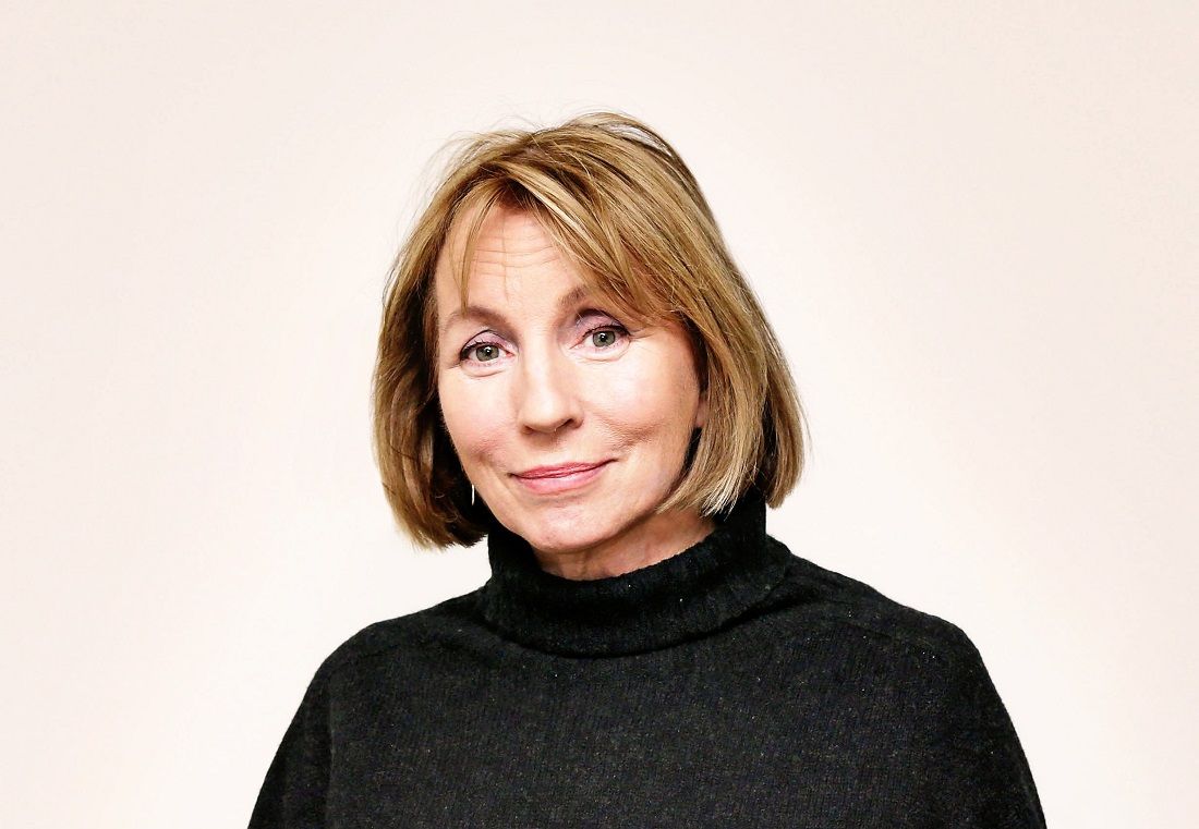 Julian Sands Biography: Disappearance, Marriage, Wife, Kids - DNB ...