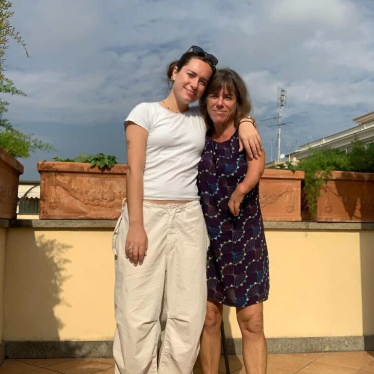 Madeline Argy's Biography, Sexuality, Family, Marriage, Kids - DNB ...