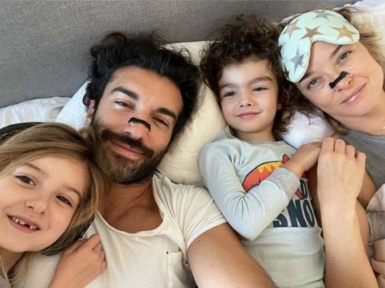 All about Justin Baldoni's marriage, wife and children - DNB Stories Africa